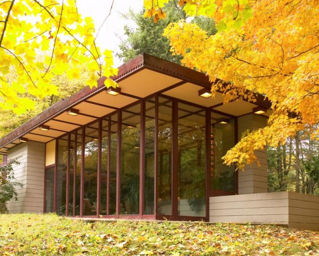 Ron Howard's All-American Family Home! | Top Ten Real Estate Deals