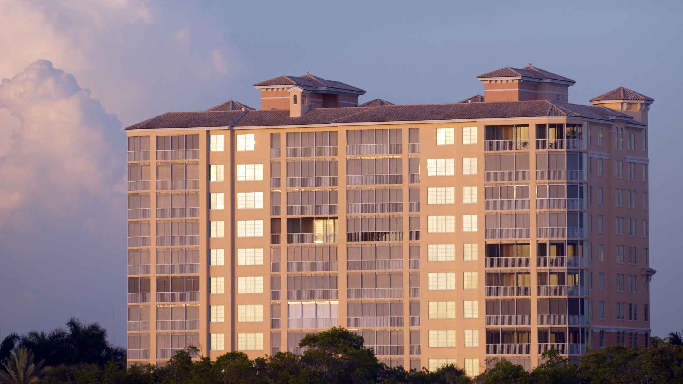 Pompano Beach Oceanfront Condo For Sale – Stunning Views & Luxury Living