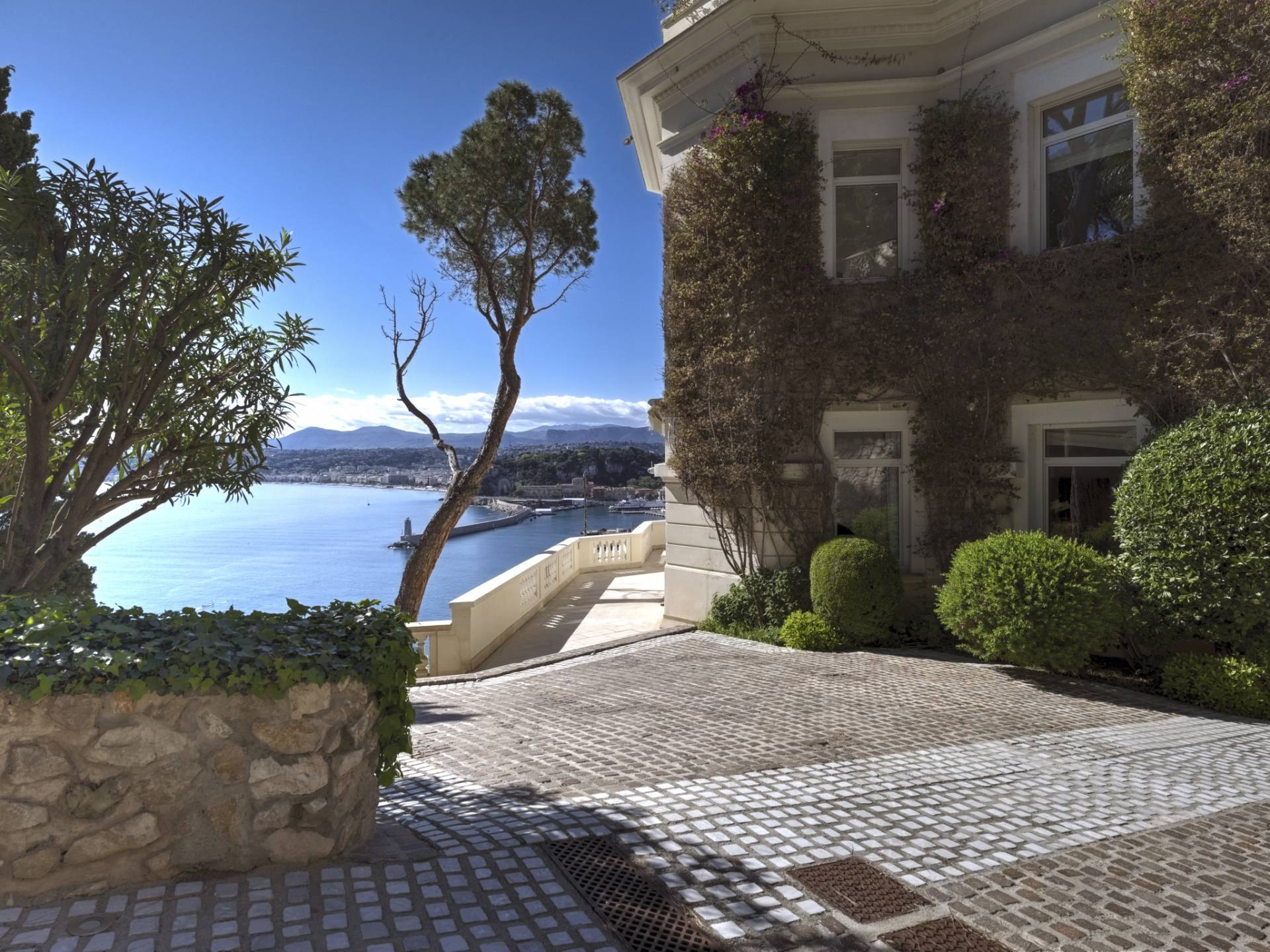 Sean Connery's South-of-France Villa | Top Ten Real Estate Deals ...